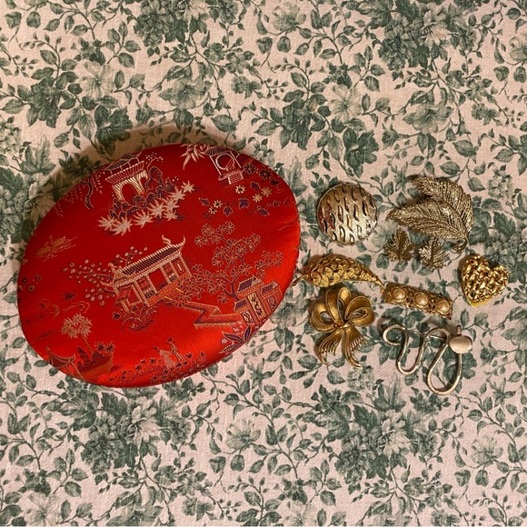 Unlisted | Storage & Organization | Pc Vintage Chinese Silk Oval Box 7 ...